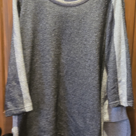 Cathy Daniels | Tops | Cathy Daniels Gray And White Tunic Top | Poshmark